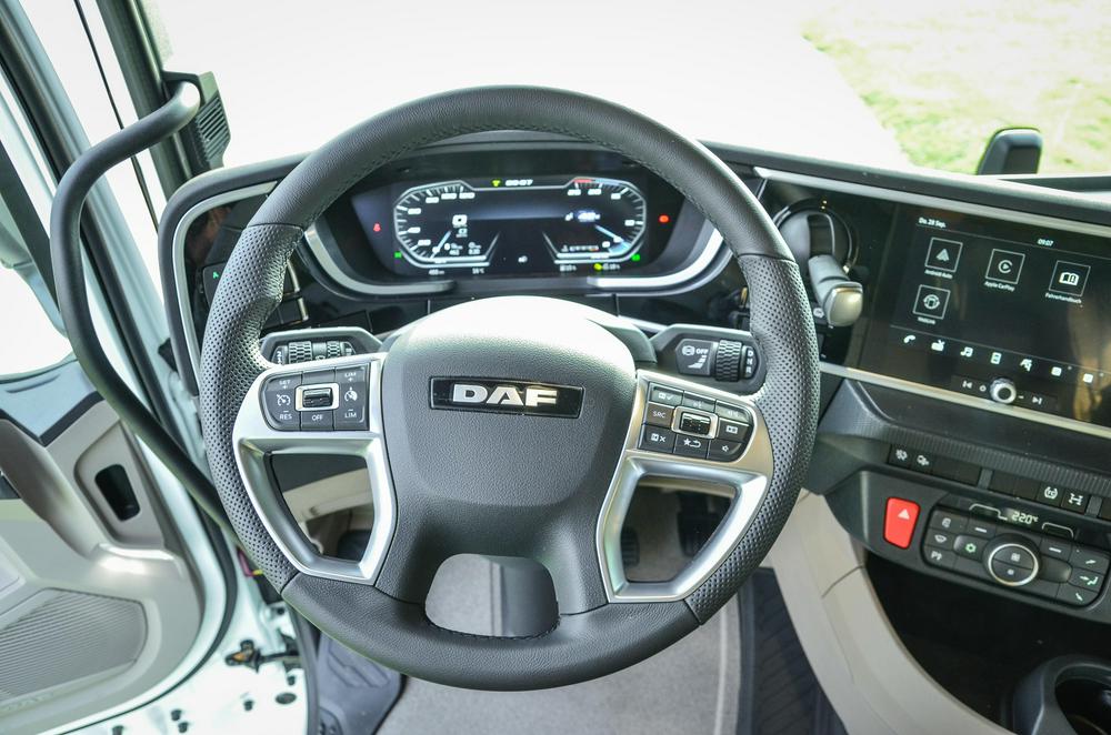 DAF XG 530 FT 4x2 - Rental - EASY RENT truck & trailer